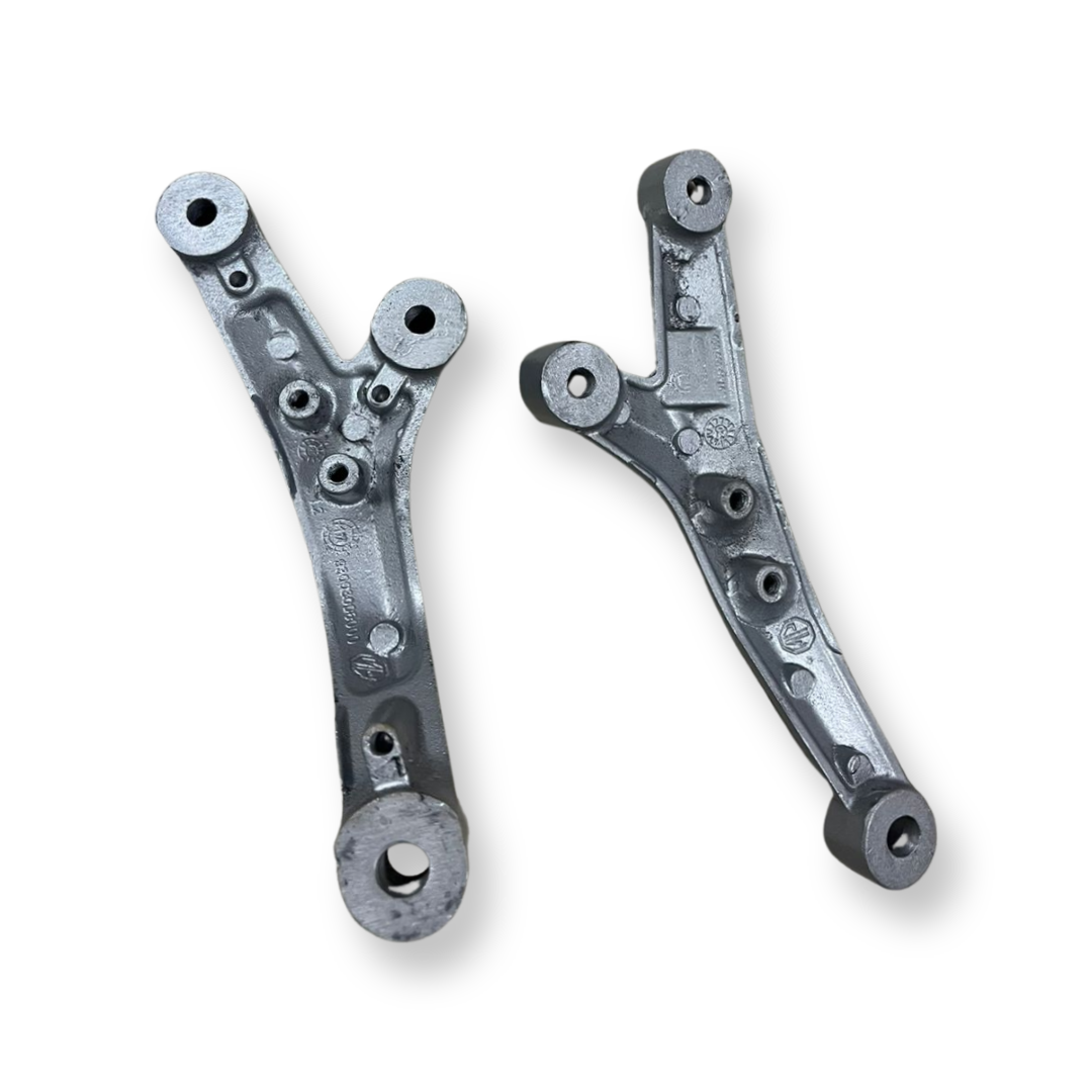 Engine Hanger Duke -200/250/390/125 New Model (SILVER) From Moto Modz.